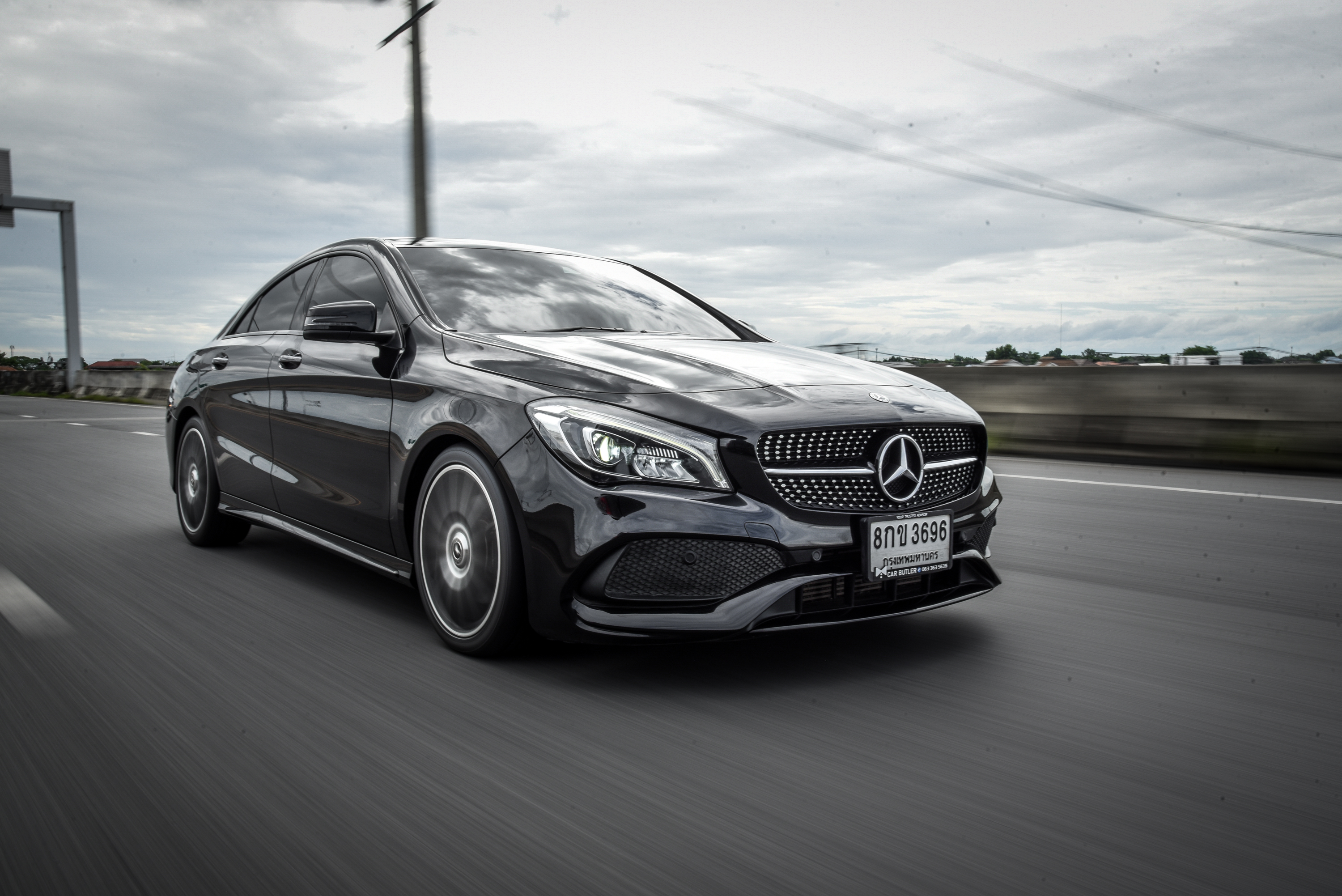 CAR BULTER – Mercedes Benz CLA250 AMG Dynamic White Edition AT 2018